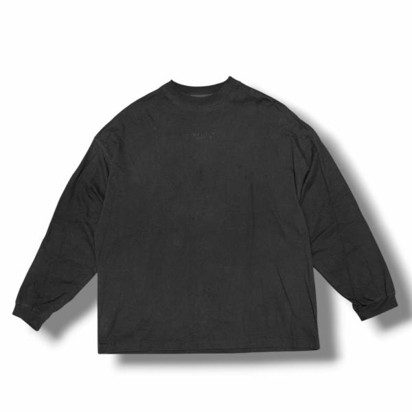 ブランド： FEAR OF GOD ESSENTIALS（フィアオブゴッド エッセンシャルズ）商品名：フロントロゴ長袖Tシャツ特徴：クルーネックフロントロゴ袖リブ仕様シンプルなデザインオーバーサイズシルエットカラー：ブラック表記サイズ：XS...