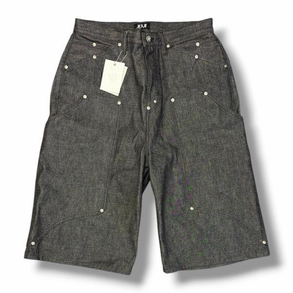 ブランド：FAF(Fake As Flowers)（エフエーエフ(フェイクアスフラワーズ)）商品名：NEWCOMMUNE Baggy Denim Shorts型番：3121405特徴：ゆったりとしたシルエットが特徴のバギーデニムショーツ。ハ...