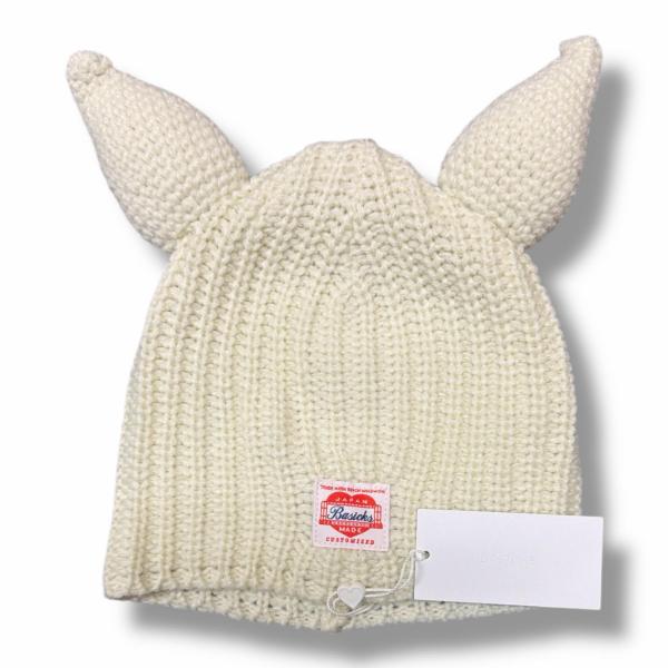 ブランド：BASICKS（ベイシックス）商品名：Devil Beanie　型番：S3.5-1207特徴：特徴的なデザインフロントにはロゴを配置カラー：ホワイト表記サイズ：F素材：アクリル100％%付属品：タグ商品状態：未使用品管理番号：4631M