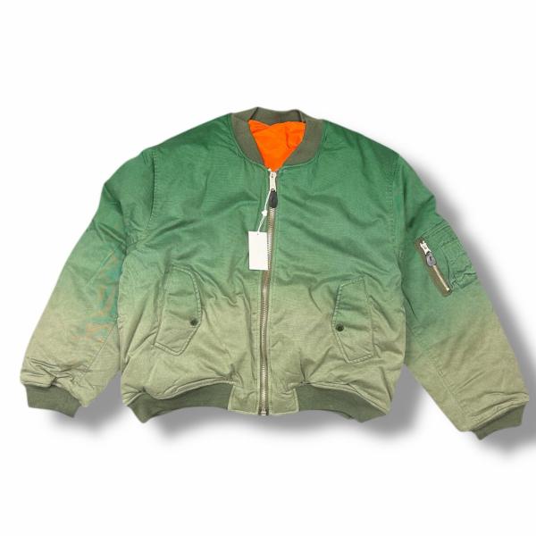 ブランド：BASICKS（ベイシックス） × F.M.C.D（エフエムシーディー）商品名：Sunfaded Cotton Bomber Jacke型番：FOS-0101特徴：袖、裾、襟リブ仕様フロントジップ仕様フロントポケット×2ユーティリ...