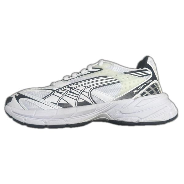 ブランド：PUMA（プーマ）商品名：VELOPHASIS ALWAYS ON型番：395908 01特徴：ヴェロファシスは、新しい物とオーセンティックな物をブレンドしたデザインの美学から生まれました。このシルエットは過去のプーマ パフォーマ...