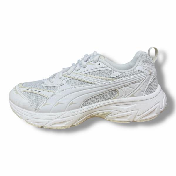 ブランド：PUMA（プーマ）商品名：MORPHIC BASE型番：392982-01特徴：レトロなシューズの登場。ツートンカラーのメッシュをベースにしたアスレチックなシルエットは、先進的でダイナミックなルックスで際立ち、どんな服装にもトレン...