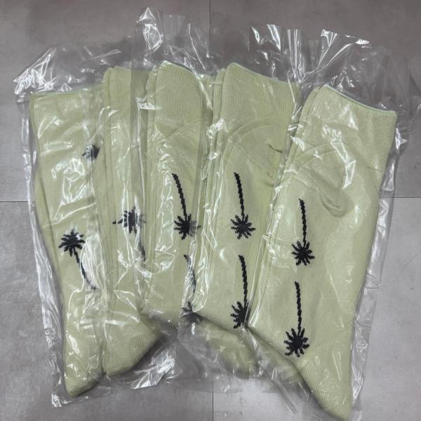 ブランド：TTT_MSW（ティー）商品名：5足セット パームツリー ソックス 靴下特徴：5足セット別注のデザインカラー：イエロー表記サイズ：F素材：コットン付属品：無し商品状態：未使用品　管理番号：63268A