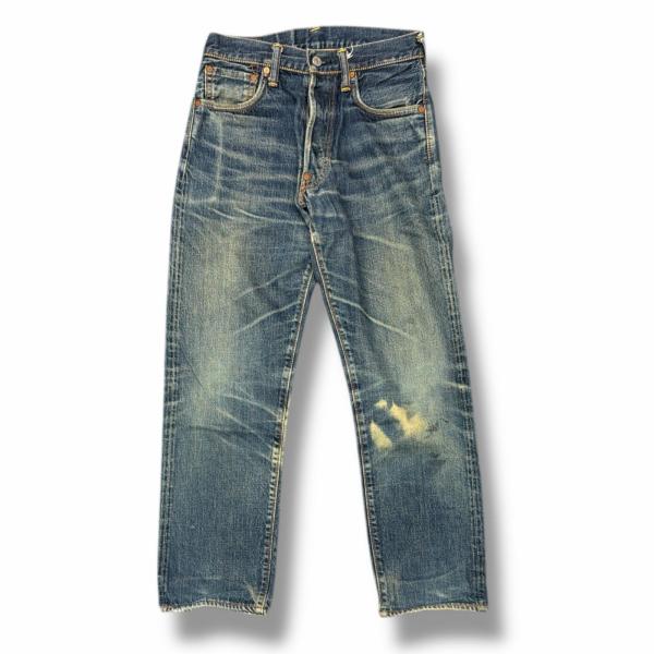ブランド：EVISU（エビス）商品名：デニムパンツ特徴：フロントボタンバックポケットプリント5ポケットカラー：インディゴ表記サイズ：28×35ウエスト：約70cm、股上：約26cm、股下：約69cm、ワタリ幅：約28cm、裾幅：約18cm素...