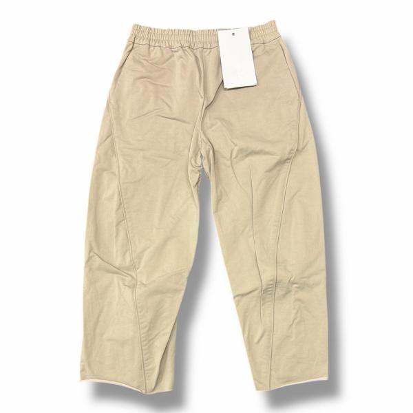 ブランド：KANEMASA PHIL.（カネマサフィル）商品名：2025SS 36G ECONYL Solid 3D Pants型番：SK25S-008特徴：再生ナイロン素材ECONYLとスビンコットンを使用し、 36Gスーパーハイゲージで...