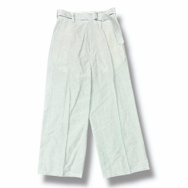 ブランド：YOKE（ヨーク）商品名：2025SS FRONT TUCK BELTED WIDE-LEG TROUSERS型番：YK25SS0914P特徴：リネン・アセテート・コットンの三者混の清涼感ある平織り生地を使用したベルテッドトラウザ...