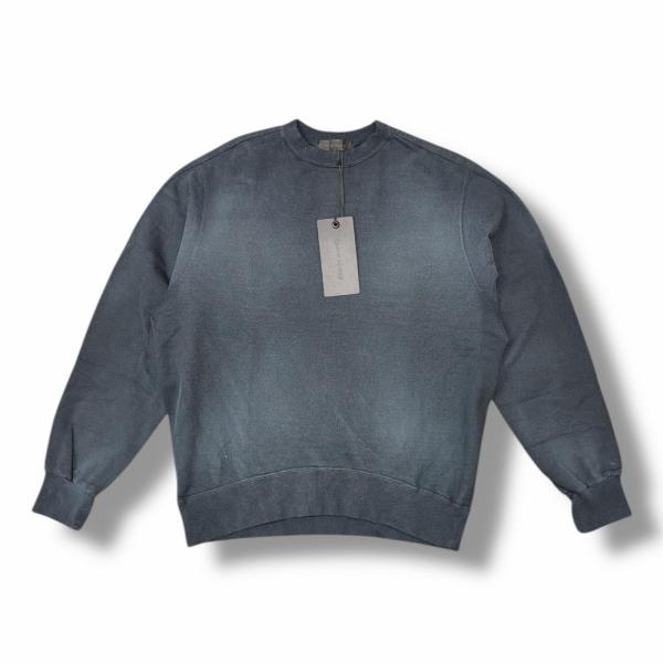 ブランド：Omar Afridi（オマールアフリディ）商品名：2025SS DOLMAN CREWNECK JUMPER型番：OA-SS25-JER-106-01特徴：ラグランスリーブクルーネック袖口、裾リブ仕様カラー：ネイビー表記サイズ：...
