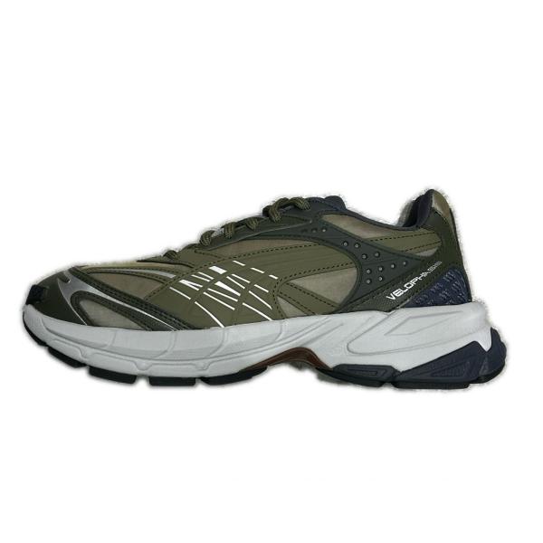 ブランド：PUMA（プーマ）商品名：VELOPHASIS METAL NYLON型番：398261-01特徴：ヴェロファシスは、プーマの伝統的なパフォーマンスランニングシューズからインスピレーションを得たスニーカーです。2000年代のハイブ...