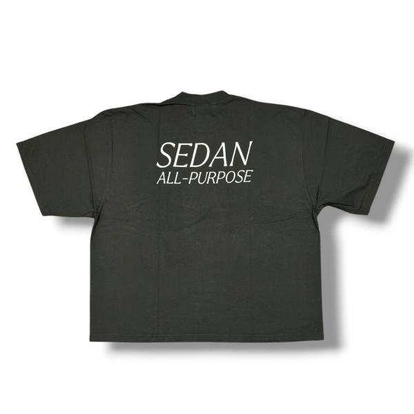 ブランド：SEDAN ALL-PURPOSE（セダンオールパーパス）商品名：2025SS Garment Dyed S/S Tee型番：SD25S-CT09特徴：7.5ozのヘビーウェイトボディ、さらにガーメントダイしているボディをアメリカ...