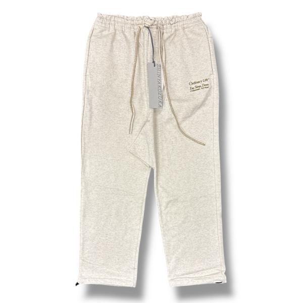 ブランド：SHINYAKOZUKA （シンヤコヅカ）商品名：2024SS ORDINARY DROP CROTCH型番：2401SK53特徴：股上を大胆に落としたジョガーパンツ。さり気ない程度にテーパードを効かせ、野暮ったさのないスタイリッ...