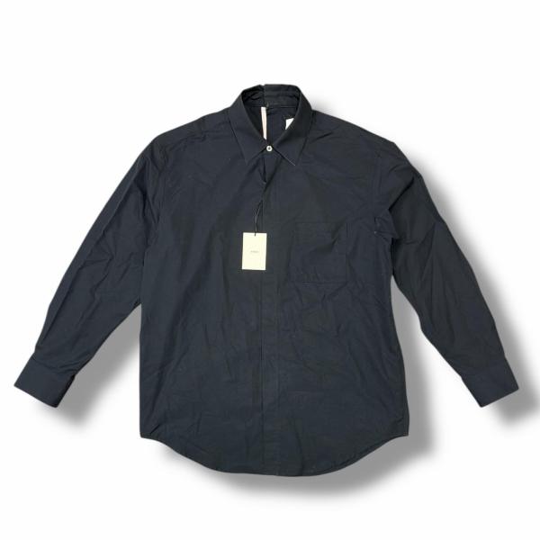 ブランド：stein(ssstein)（シュタイン）商品名：2024SS OVERSIZED BACK BUTTONED SHIRT型番：ST.869特徴：繊維が芯からリラックスし、かつ光沢が増す加工が施された、経糸120双糸、緯糸に100...