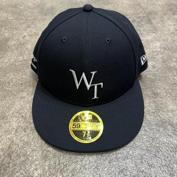 ブランド：WTAPS（ダブルタップス） × NEW ERA（ニューエラ）商品名：2025SS 59FIFTY LOW PROFILE CAP型番：251NENED-HT02特徴：高い通気性や吸汗速乾性、紫外線防御（UPF50+)を持った高機...