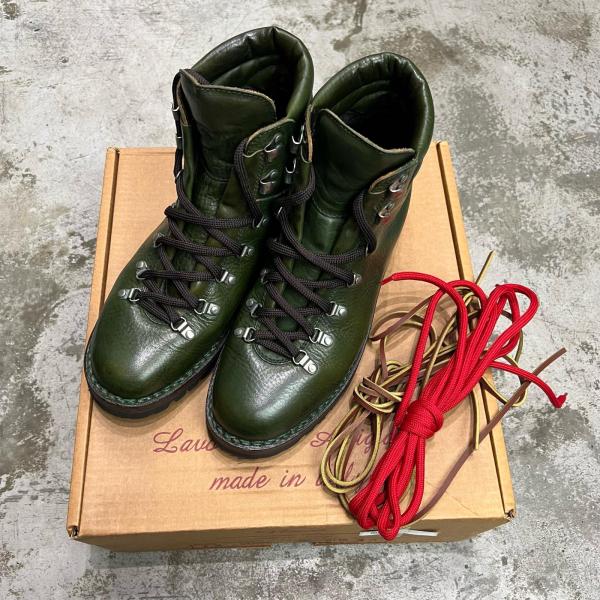 ブランド：VINCI（ヴィンチ）商品名：レザー マウンテンブーツ特徴：1937年から70年にわたり実用的な靴作りを続けている老舗ブーツファクトリー「Vinciヴィンチ」。イタリア・トスカーナ地方の小さな工房で、職人の手によって一足一足丁寧に...