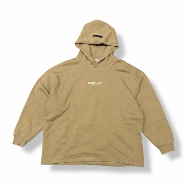 ブランド： FEAR OF GOD ESSENTIALS（フィアオブゴッド エッセンシャルズ）商品名：Relaxed Hoodie特徴：フロント、フードロゴゆったりめのシルエットカラー：ベージュ系表記サイズ：XL肩幅：約69cm、着丈：約8...