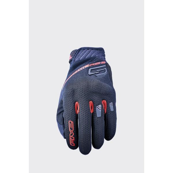 グローブ専門メーカーFIVEProtection：二輪用品では最も重要な要素、必要な個所に必要な保護を。Fitting：最適なフィッティングは安全な操作に不可欠。ナックル部の違和感や、握ったときの突っ張りの無さに配慮。Design：ユーザー...