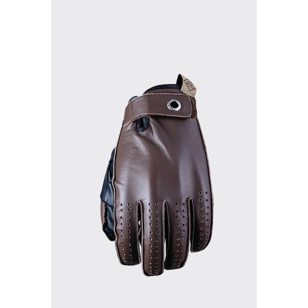 グローブ専門メーカーFIVEProtection：二輪用品では最も重要な要素、必要な個所に必要な保護を。Fitting：最適なフィッティングは安全な操作に不可欠。ナックル部の違和感や、握ったときの突っ張りの無さに配慮。Design：ユーザー...