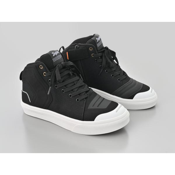 歩きやすさとライディングのしやすさを追求したライディングシューズ。雨天でも水の侵入を防ぐ防水仕様。・カラー：ブラック・サイズ：28.0cmメーカー品番　62521※完全防水ではありません。