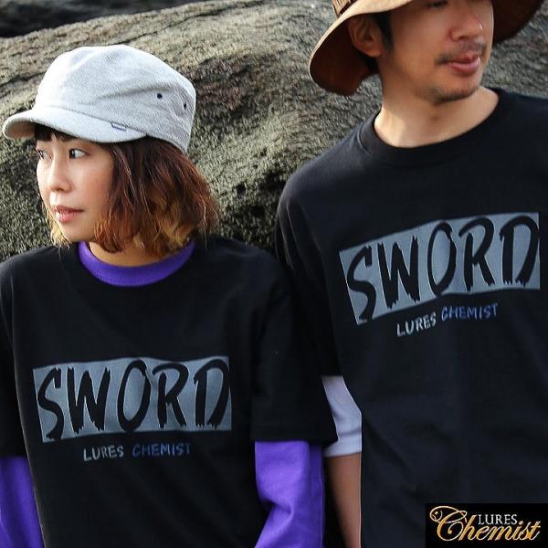 【発売日：2022年05月29日】r220419008[商品説明]＃Lures Chemist ＃ルアーズ・ケミスト・厚手でしっかりと目が詰まっているのに柔らかい、5.6オンスのヘビーウェイト天竺。・いちばん小さなMサイズでも少し大きなサイ...