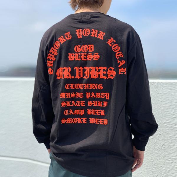 当店発信のオリジナルブランド、MRV by Mr.vibes。ショップネームや様々なカルチャーや嗜好品をオールドイングリッシュで表現し落とし込んだ一枚!![サイズ：肩幅/着丈/身幅/袖丈の順 単位:cm]【M】47/69/50/59【L】5...