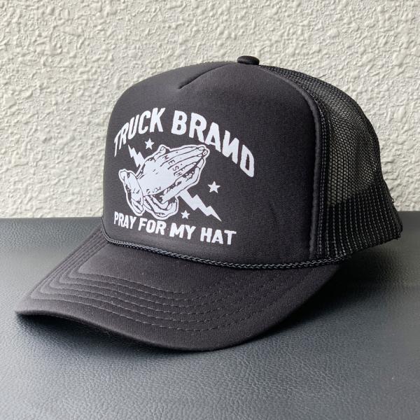 トラックブランドを代名詞とも言えるメッシュキャップ。バックのアジャスターでサイズの調整が可能です。