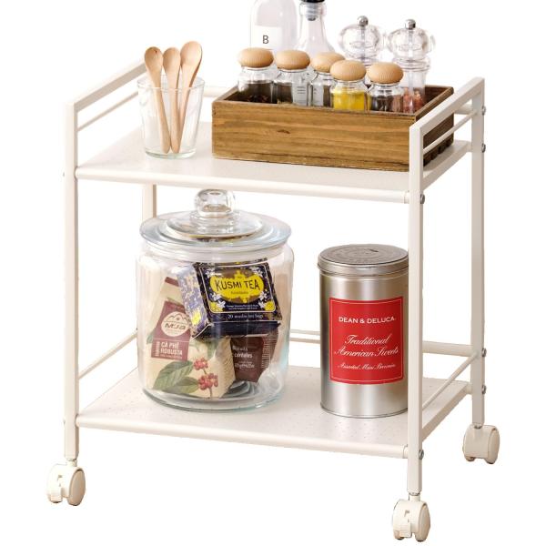 【商品名】　ドウシシャ パンチングラック 2段 キャスター付き 収納ワゴン アイボリー ストッパー 取っ手付き 全体耐荷重12kg 幅43×奥行29.5 【商品説明】　・この商品の棚内寸はカラーボックスと同じサイズで設計をしています。カラー...