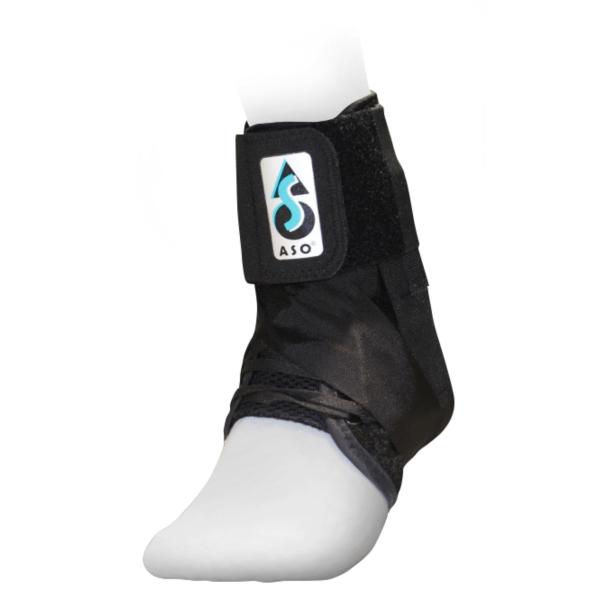【商品名】　ASO(エーエスオー) 足首サポーター ASO-SL ブラック Lサイズ 捻挫予防 【商品説明】　・ワンタッチレースアップ方式で装着の煩雑さを解消。レース部の締め込みの強弱により細密なフィットが可能。・左右兼用・硬い芯材が入って...