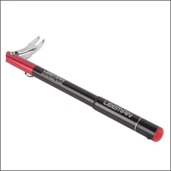 キックスタンド・ポンプ・テールライト・タイヤレバーの4つの機能が１つになった商品名 LEEMAN 4in1 キックスタンドポンプサイズ 全長375mm品番 33871重量 約200gJAN CODE 4562373379870 仕様テールラ...