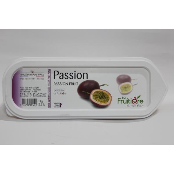 ラ・フルティエールの冷凍パッションフルーツピューレは、エクアドル産のパッションフルーツを完熟させ、きび砂糖で加工した爽やかな酸味が特徴のフルーツピューレです。鮮やかな山吹色が美しく、お菓子作りにはもちろん、ヨーグルトのトッピングやドリンクに...