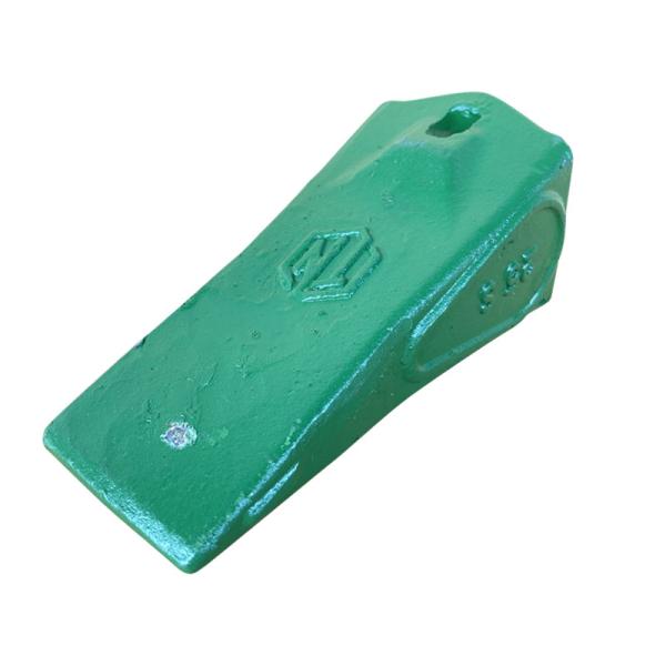 商品名：ツース25S　鋳造　WM　縦ピン用◎使用しているバケットにより装着しているツースが異なる場合が御座いますので　現車のご確認をお願い致します。対応機種（その他の対応機種は商品説明欄をご参照ください。）SH60-1/A#-1262SH6...