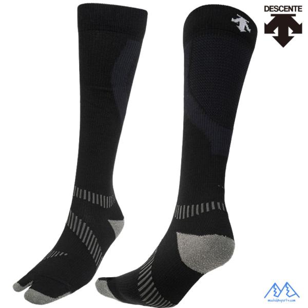 DESCENTE MOVE SOCKS FOR SKI TABI 外反スパイラルにより母指球への重心位置を意識することで安定した滑りをサポートします。腓腹筋からヒラメ筋、足首にかけて筋肉の形に沿った左右別のテーピング状サポートデザインにより...