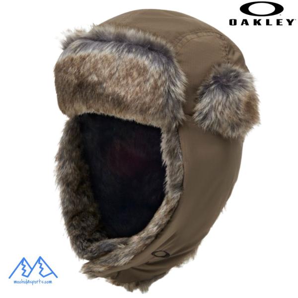 OAKLEY Essential Pilot Cap FA 25.0  FOS902196 悪天候も気にせず、快適に過ごせる高機能パイロットキャップ。撥水性と帯電防止素材を採用し、雨や雪の日でも快適な着用感を実現。内側はフリース素材で保温性...