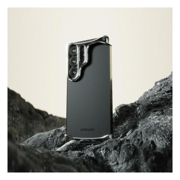 世界で最も革命的なスマートフォンケース、Arc Pulse。精緻を追求したデザインに至高の保護能力。Galaxyをダイレクトに感じられる、唯一無二のケースです。●エッセンシャルデザイン覆う部分を最低限に抑えた新概念のバンパーケースは、Gal...