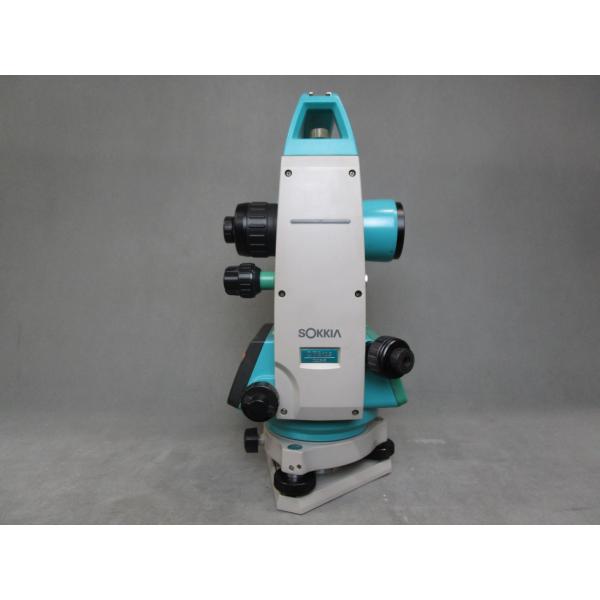 測角精度　7″表示単位　10″/20″倍率　26×使用時間　単2乾電池2本　連続使用時間最大110時間対応三脚 脚頭形状　平面 定芯桿径　35mm※本体は日焼け跡と多少の小傷がございます。※収納ケースは日焼け跡や傷がございます。