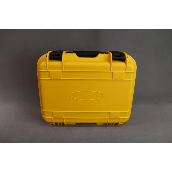 汎用ハードケースになります。 機械本体と、受光器・ホルダーが2個ずつ収納可能です。ケース寸法　　＜外寸＞　縦：310mm　横：380mm　深さ：200mm　＜内寸＞　縦：240mm　横：335mm　深さ：180mm※ご購入の際には、3種類か...