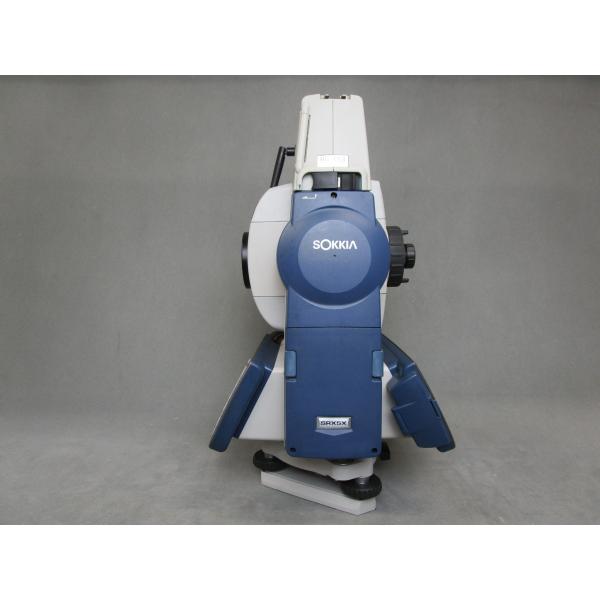 ※この機械は着脱式です。ご購入時お間違えの無いようお気を付けください。自動視準機能付きトータルステーション望遠鏡倍率　30倍測角精度　5″最小表示　5″/10″測定可能範囲ノンプリズム　0.3〜800m(白色面)反射シートターゲット（RS9...