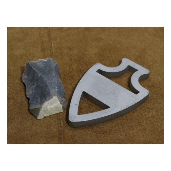 ディスカバリーチャンネルの人気番組「デイブとコディのサバイバル」に出演していたデイブ・カンタベリー氏は、自らの２０年以上に及ぶサバイバル、ブッシュクラフティングの経験に基づいて、独自のサバイバル技術「Pathfinder System」を完...