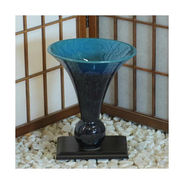 【スペック】立花 花器：Φ21.5×高さ24.5(cm)信楽焼・国産【備考】花台などは付きません。華道用品にて別売りで販売しております。箱に入れてお届けします。池坊などの、華道、生花用としてお使い頂ける、おしゃれな生け花の花器です。花器専門...