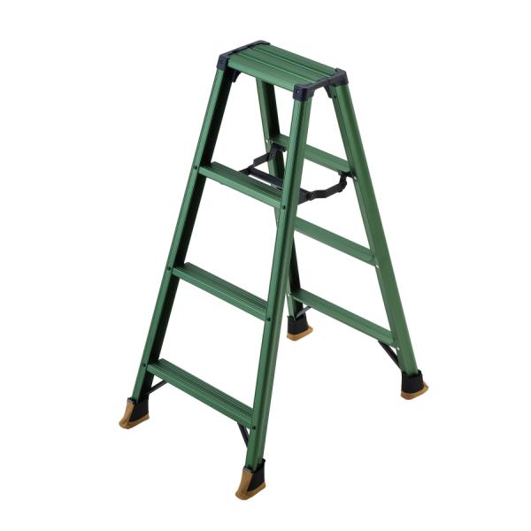 【発売日：2026年04月24日】軽さと機動力を両立した脚軽シリーズの限定モデル。深く美しい限定色「常盤」を採用した、持ち運びしやすい4尺の軽量脚立です。・型式：RC-12c・サイズ：4尺・限定色：常盤 TOKIWA・最大30％軽量化・新開...