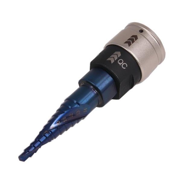 【特徴】・インパクトドライバ、レンチにアダプタでワンタッチ装着・注油しながら右高速回転することでスピーディーに穴あけ・切りくずを効果的に粉砕し安定の穴あけが可能なスパイラルチップブレーカー付き・本体は高級コバルトハイス鋼M35＆チタンバイオ...