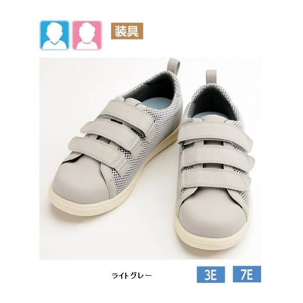 "装具対応シューズ"で完全フラット仕様、リハビリをサポートする最初の１足。基準サイズ：足長＝M〜6L　足囲＝3E　M 　 足長22.0〜22.5cm　足囲 23.1cm　L 　 足長23.0〜23.5cm　足囲 23.8cm　LL 　足長2...