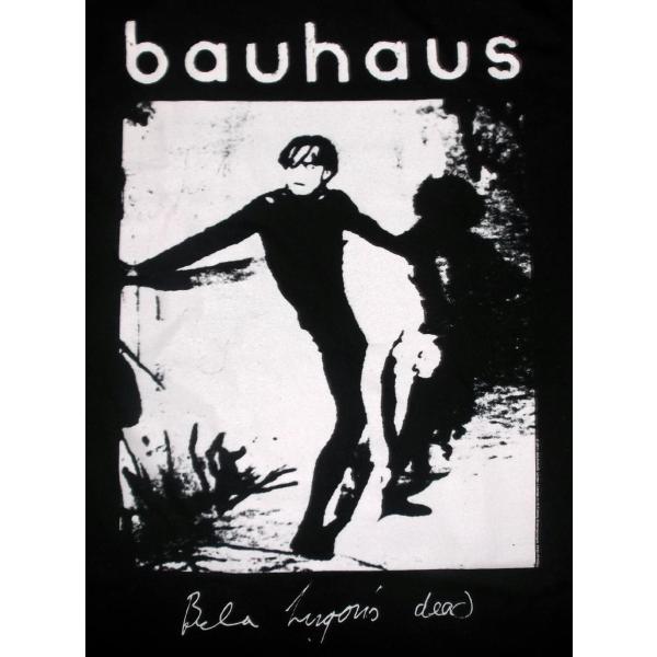 1979年デビューの元祖GOTH系バンド「バウハウス」のTシャツ「BELA LUGOSI'S DEAD」です。シュールレアリズム、バレエ等の要素を採り入れた演劇的なステージング、ピーターマーフィーのパフォーマンス、デヴィッドボウイ〜T・レッ...