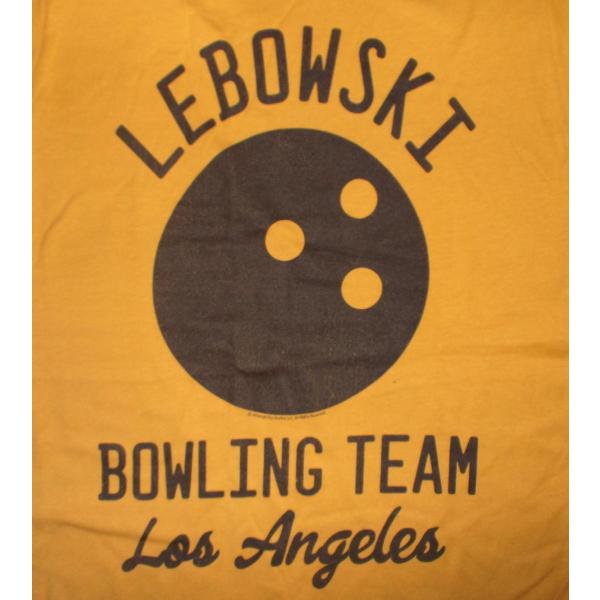 BOWLING TEAM MENS LIGHTWEIGHT T-SHIRT /正規品1998年、コーエン兄弟製作のコメディ映画、同姓同名の大金持ちと間違えられ、誘拐事件に巻き込まれた男の騒動を描いた「ビッグ リボウスキ 」のTシャツ「 BO...