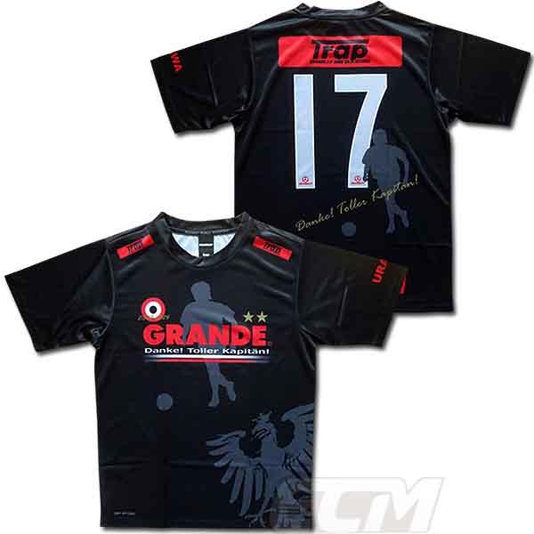 ■商品説明グランデFP別注の記念プラシャツを限定発売決定！浦和からヴォルフスブルグに旅立ち,フランクフルトで活躍した偉大なキャプテンの記念プラシャツになります。■商品仕様品番：確認中カラー：浦和17レッド、浦和17ブラック、フランクフルト2...