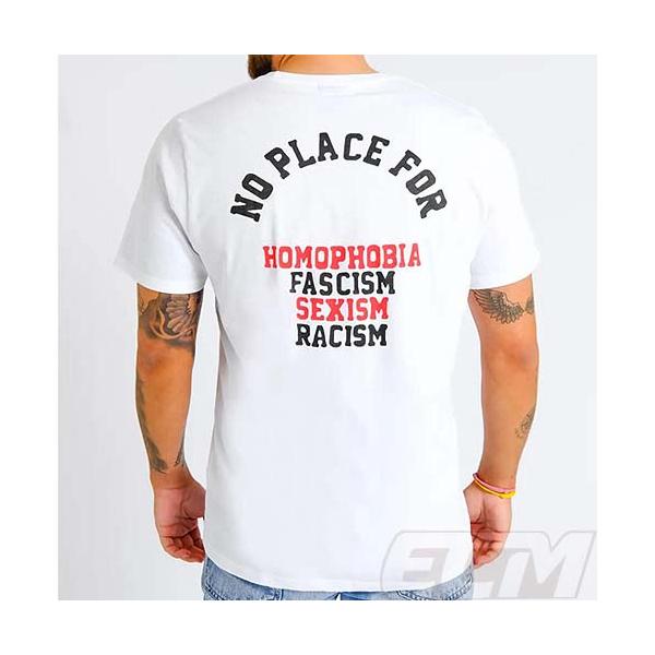 クレジットカード決済の場合のみネコポスでのご発送（350円税込）が可能になりました。ご希望の場合、備考欄に「ネコポス希望」とご記載ください。（記載がないと通常発送です）■商品説明ドイツ・ハンブルクを本拠地とするサッカークラブ。ドイツ最大級の...