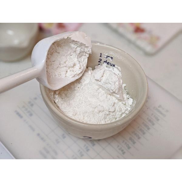 5月〜10月クール便出荷自然栽培小麦を製粉した中力粉。小麦の品種は「きたほなみ」お料理はもちろん、お菓子や麺作りにおすすめです。小麦の香りが感じられるおいしい小麦粉です。無肥料・無農薬で育てました。要冷蔵