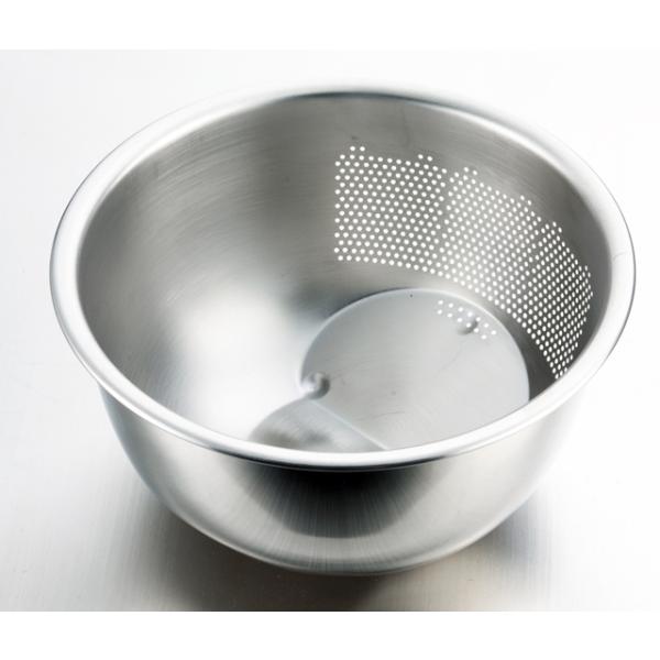 ここがポイント！●持ち運びに便利な手付きボール。●歪みにくく丈夫なボールです。●カビ・サビに強く、水はけの良いステンレス製。仕様一覧材　質 18-8ステンレスサイズ （約） 23.5φ×12.5cm