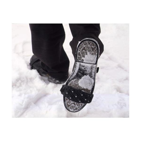 【ここがポイント！】● 携帯に便利な滑り止め。いつでもどこでも簡単につかえます。● 通勤やお出かけ、旅行などでの凍結や圧雪時に靴にワンタッチで装着ＯＫ。● アウトドア時の野山の急斜面や山道などにも便利です。● 携帯に便利な収納袋付き　【商品...