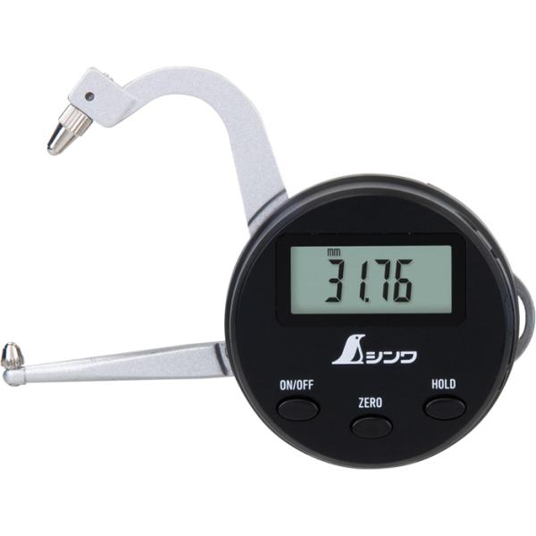 【ここがポイント！】 オートパワーオフ機能付です。最小読取値が0.01mmで精密な作業に適しています。比較測定のできるゼロセット機能付です。測定値の固定ができるホールド機能付です。保管や持ち運びに便利なケース付です。【仕様】本体サイズ：68...