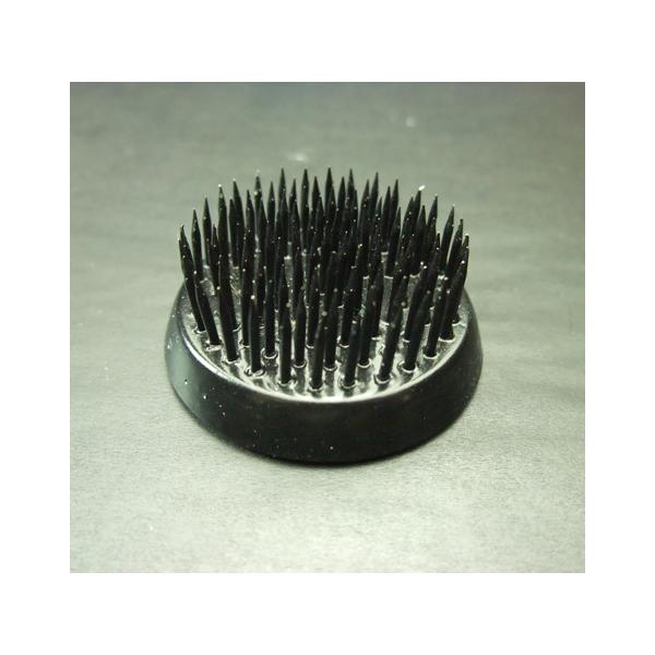 【ここがポイント！】 ● 花材を選ばず、水盤の中にすっきりとした陰影を作ってくれます。 ● 特殊表面加工により、水の腐敗を防ぎ、活き活きとした生け花本来の姿をより長く楽しんでいただくことができます。 ● 特殊塗装仕上げ(カチオン電着)で、錆...