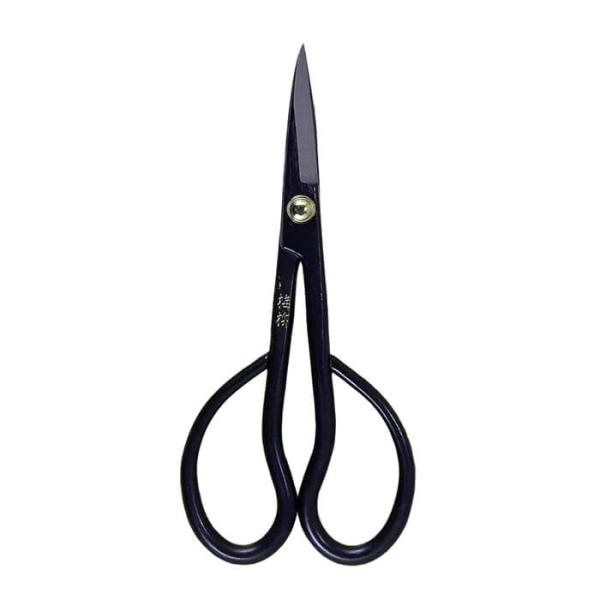 【ここがポイント！】盆栽等の鉢植えの整枝、芽切に。鍛冶のまち三条で鍛え上げられた鍛造製品。汚れが落としやすい全体研磨仕上げ。庭木のさつきやツツジ、盆栽など鉢植えの芽切として使う鋏です。細身で軽量な上、何回も繰り返して切る作業がしやすいハンド...